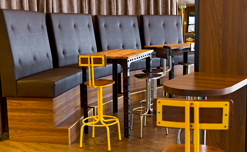 Upstairs Pub - Gabriella restoranid - Merel | Viking Line